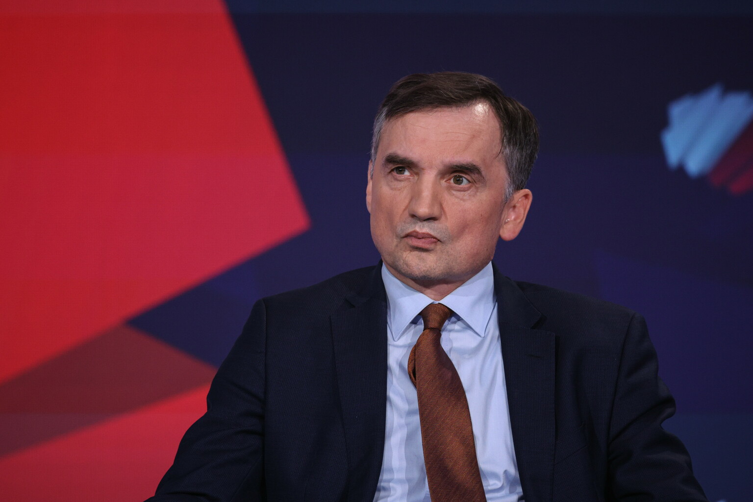 Z. Ziobro: Miałem bilet do Polski, ale uzyskałem informacje o ...
